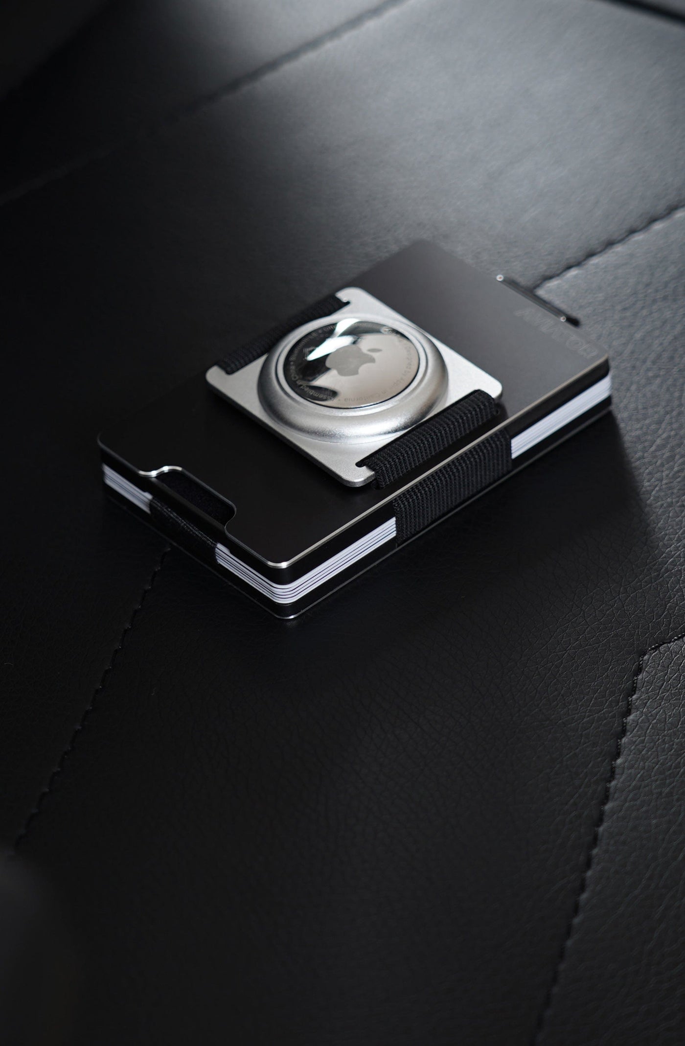 AVIATOR Wallet: German Made Metal Slim Wallets | AVIATOR Wallet