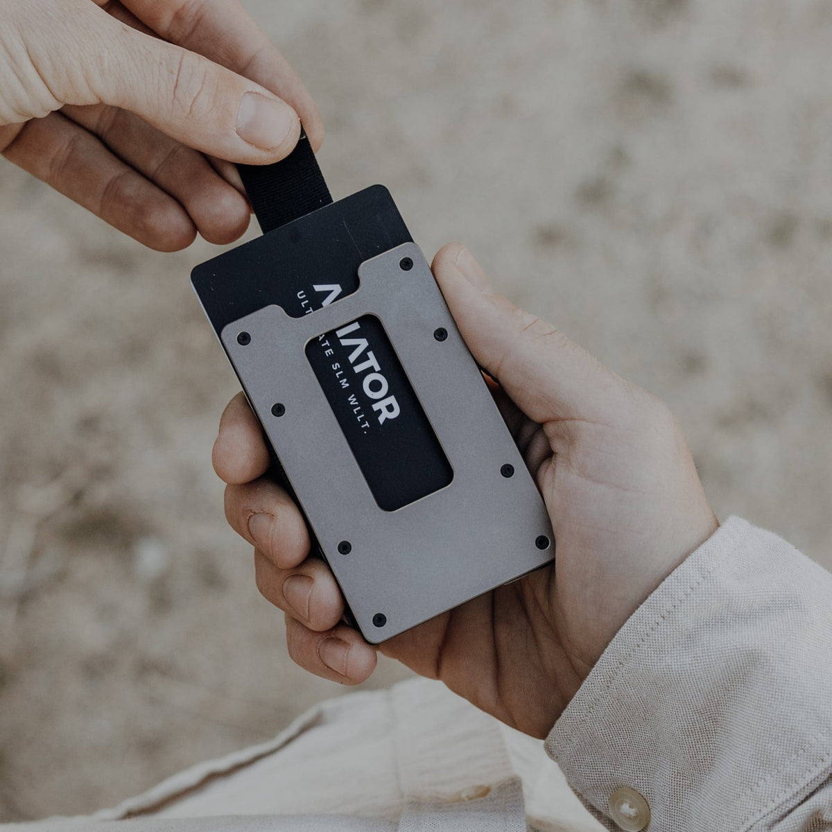 AVIATOR Wallet: German Made Metal Slim Wallets | AVIATOR Wallet